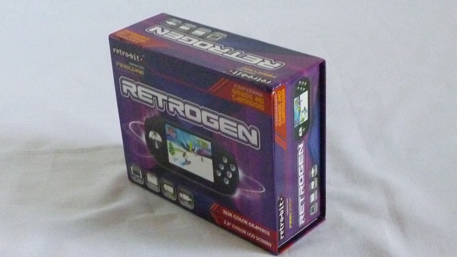 携帯メガドライブ互換機 RETROGEN 6ボタン仕様 - 携帯ゲーム 海外